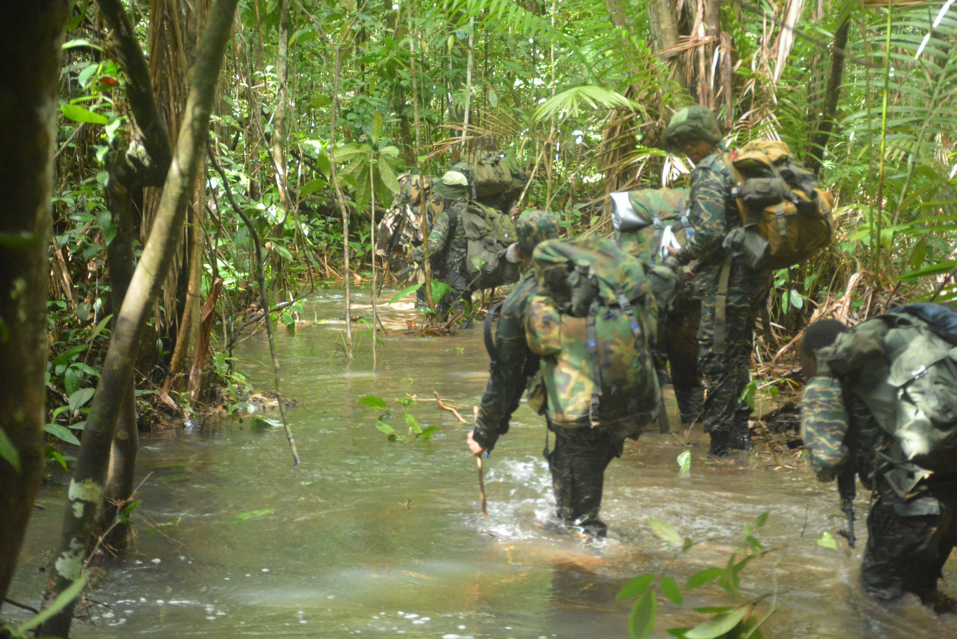 Over 900 army, police ranks involved in jungle training – News Room Guyana
