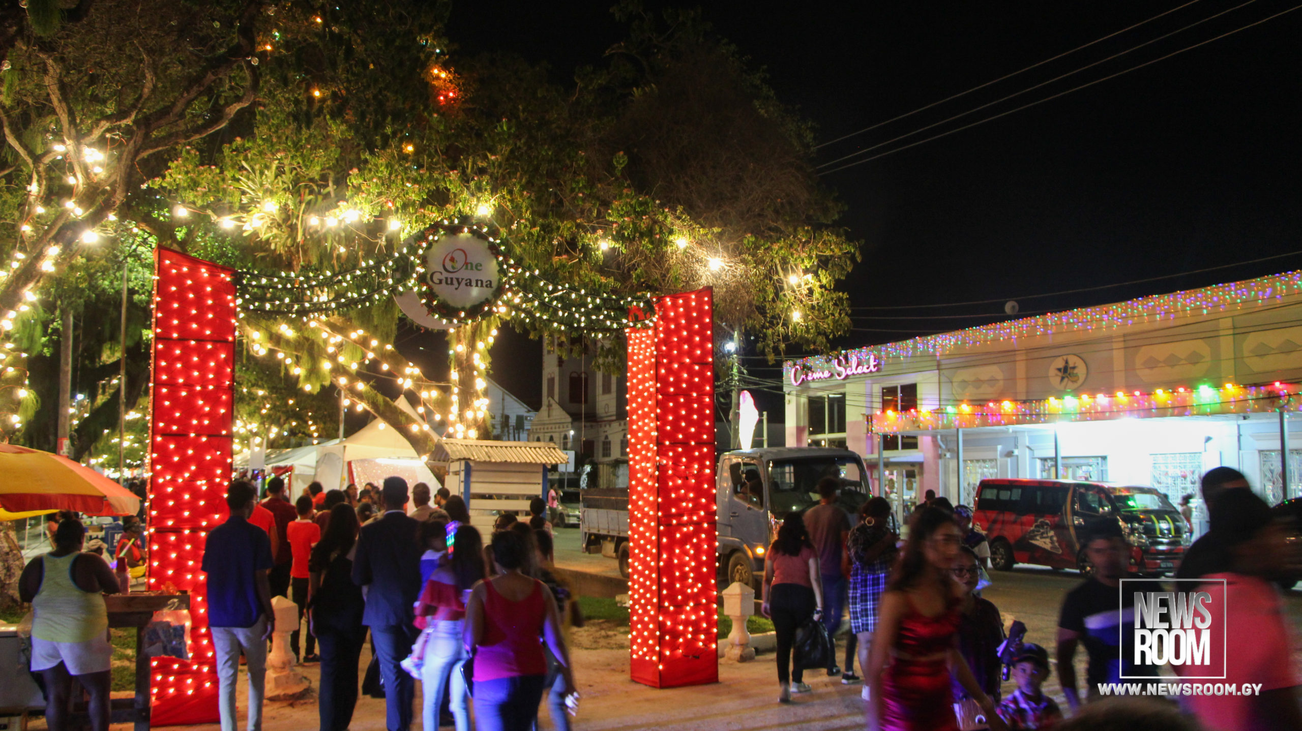 Fairy lights and busy streets? It's Christmas in Guyana - News Room Guyana