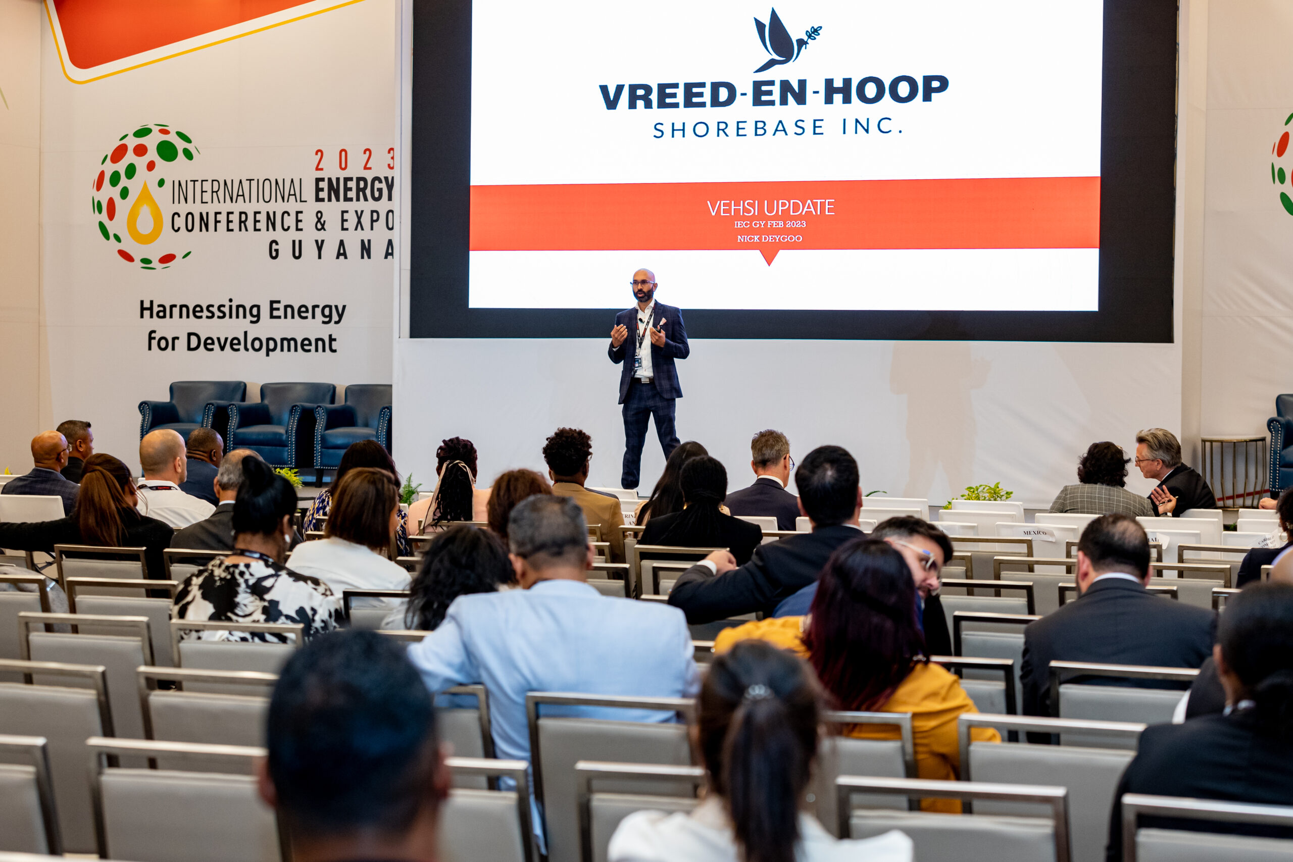 Artificial island, wider Vreed-en- Hoop shorebase for December ...